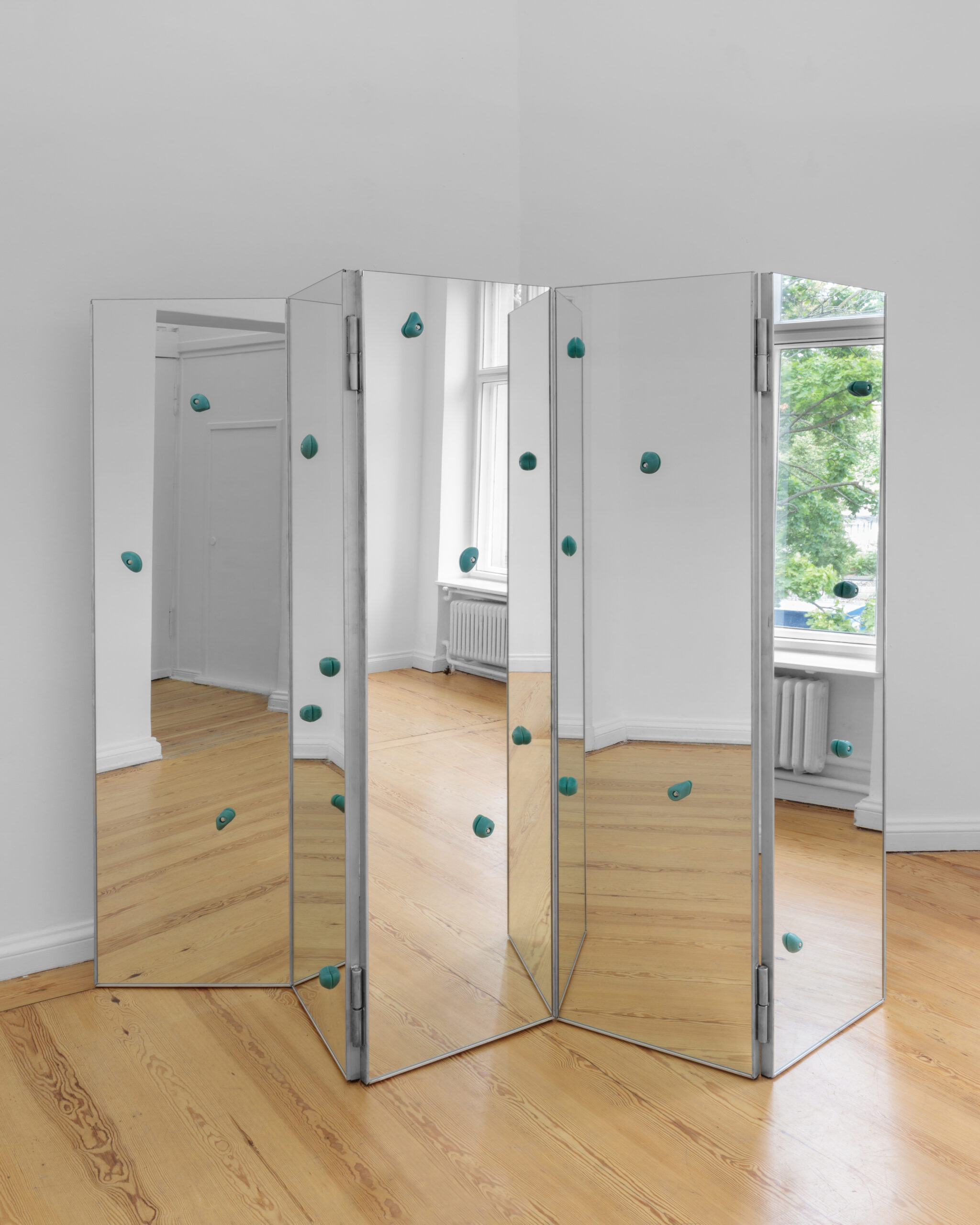 Manon Awst: Stone‘s throw — PSM